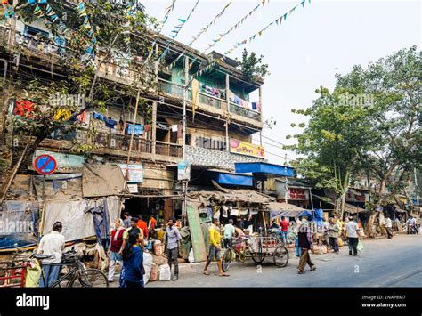 Street Scene Of Roadside Shops Stalls And Kiosks In The Shopping Area