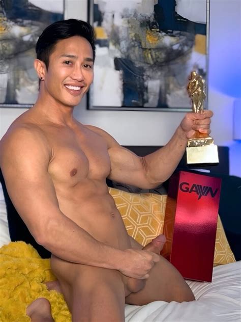 47 Best Gay Onlyfans Creators You Need To Follow In 2025 Daily Squirt
