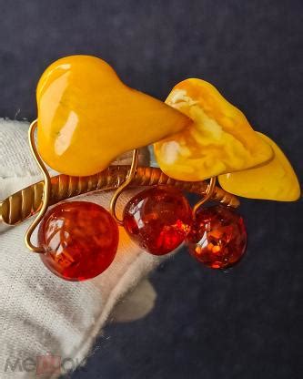 Янтарная брошь брошка АЛЫЧА целая Янтарь пейзажный клеймо 7ФР С 1 рубля ...