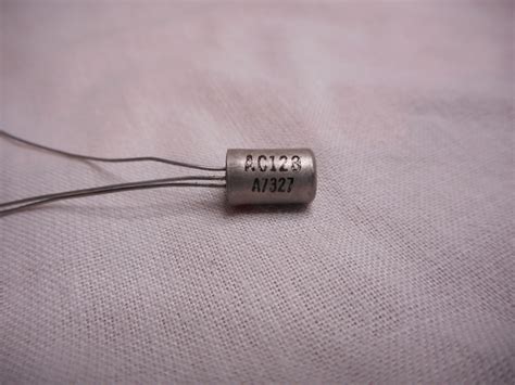 Ac128 Mullard Metal Can Germanium Transistor Nos Vintage Electronics
