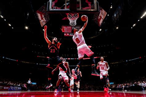 Zach Lavine Crafts Signature Moment In Bulls Comeback Win Over Raptors