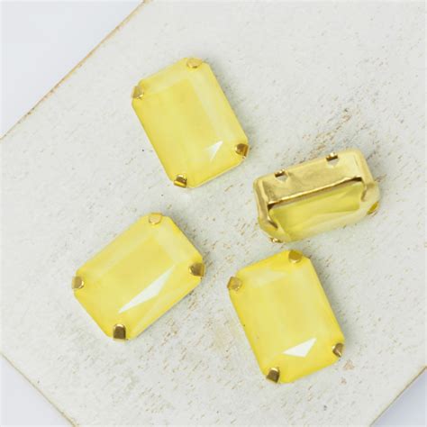 10×14 Mm Rectangle Glass Cabochons With Claw