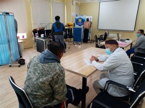 Эрүүл мэндийн урьдчилан сэргийлэх үзлэгт хамруулжээ