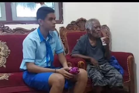 SALUT Siswa SMP Di Kota Kupang Jemput Pemulung Bawa Masuk Ke Ruang