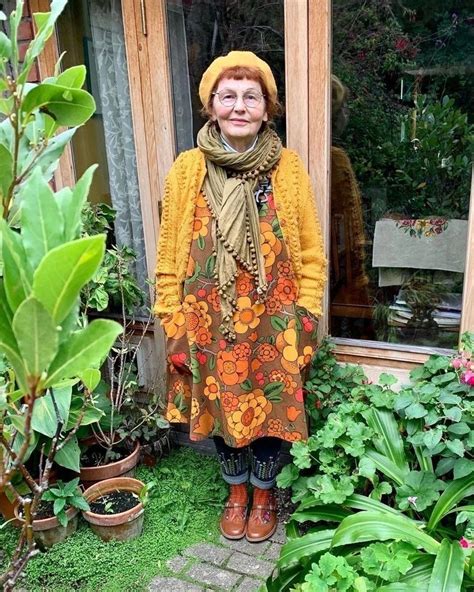 Pin On Cüzdan Granny Chic Fashion Quirky Fashion Fashion Outfits