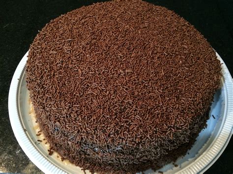Bolo De Brigadeiro Ateliê Silvia Freire Personalizando Sonhos