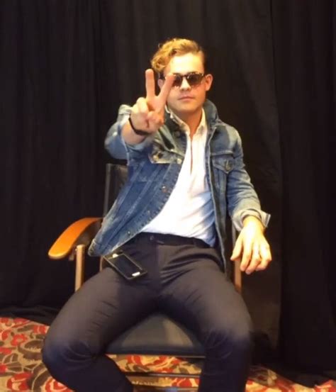 Pin Von 🦎 Auf Dacre Montgomery