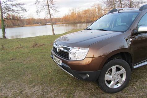 Dacia Exterieur Dacia Duster dCi Laureate 1 photo en Haute Définition