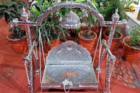 Ramlala Will Swing In A Swing Made Of 21 Kg Silver जानिए 21 किलों