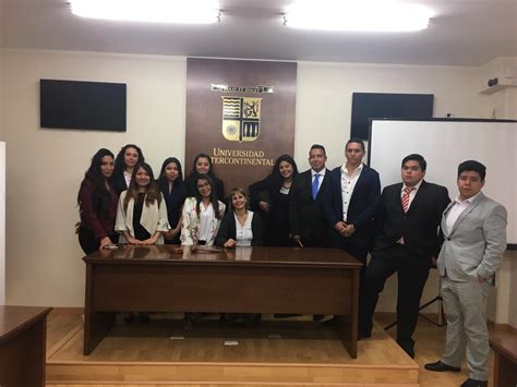 Simulación de juicio político UIC MX