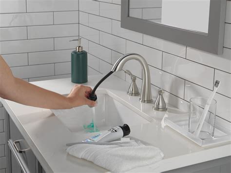 Two Handle Widespread Pull Down Bathroom Faucet In Lumicoat® Stainless