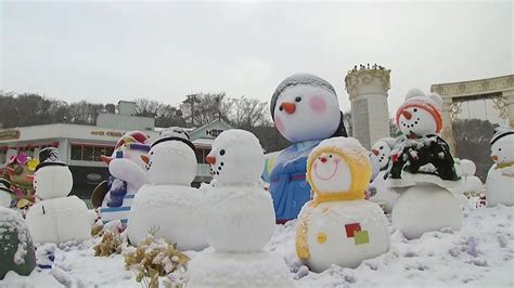 [사회]한파에도 즐기는 나들이 놀이공원은 눈사람 세상 Ytn