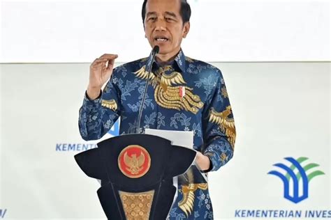 Presiden Jokowi Respon BEM UGM Tentang Beri Gelar Alumnus Paling