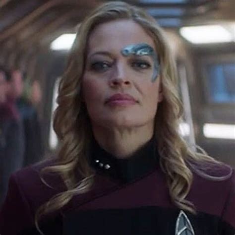 Star Trek Picard Showrunner Stellt Crew Der Uss Titan Vor Terry