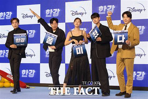 한강 권상우·김희원→이상이 무빙 흥행 업고 웃음 사냥 출격 종합 연예 기사 더팩트