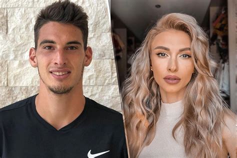 Cine Este Mama Copilului Lui Victor Cornea