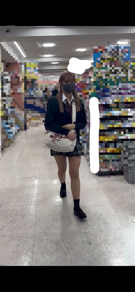 Vol 84 ハミマンあり、店内痴かんあり 久しぶりな激カワ白チェギャルkちゃんを逆さ撮りからの痴かん Pandg