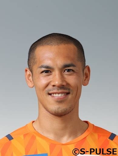 奥井 諒選手 完全移籍加入のお知らせ V・ファーレン長崎