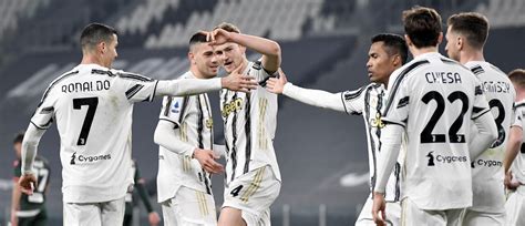 قنوات الكأس الرياضية الأخبار فوز يوفنتوس على كروتوني بالدوري الإيطالي