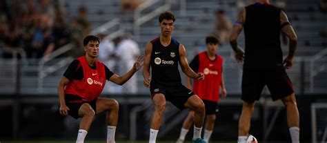Kounde Joins Fc Barcelonas Second Training Session Of The Day