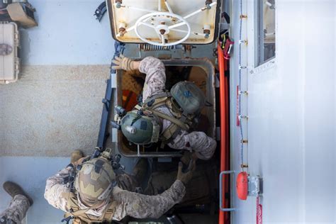 Dvids Images 31st Meu Conducts Vbss Training Image 6 Of 10