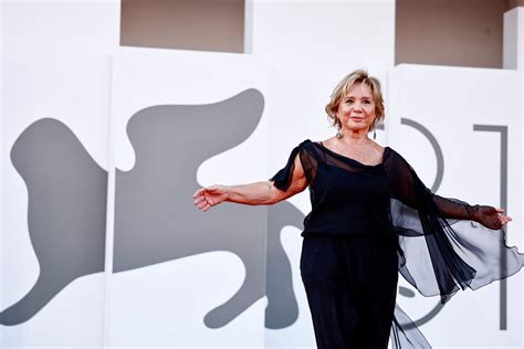 Italian designer Alberta Ferretti stepping down as creative director of ...