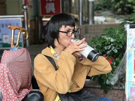「對人有恐懼感」重度腦麻青年曾被翻倒攤位 偷百張彩券 生活 三立新聞網 Setncom