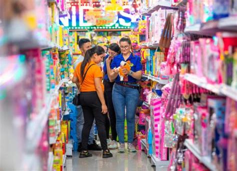 Cuánto dinero gastarán los compradores colombianos para los regalos de