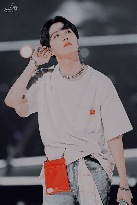 Pin Di Gin Su Bts