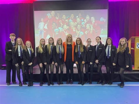 Careers Y9 And Netball Team Meet Tracey Neville Mbe Don Valley Academy