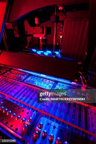 Sequencing Machines Photos And Premium High Res Pictures Getty Images