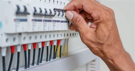 How Many Watts Can A 15 Amp Circuit Support