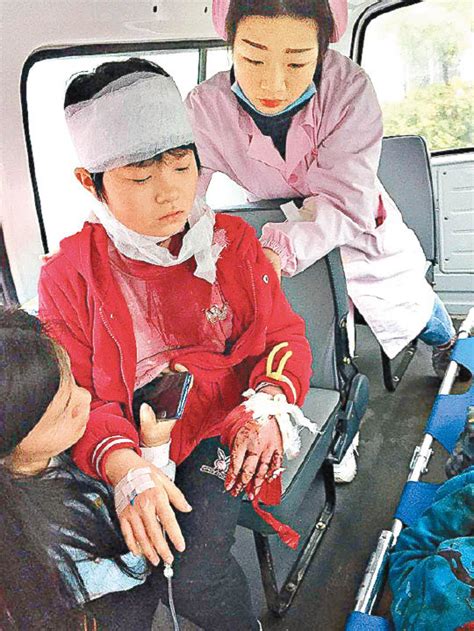 神秘刀客開殺戒湖南小學2死2傷 東方日報