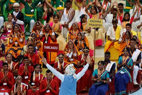 India celebra sus 75 años de independencia con el reto del desarrollo y