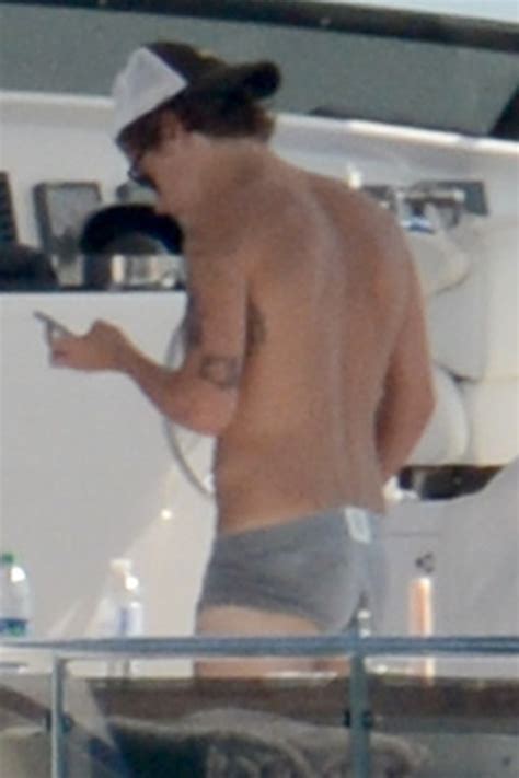Harry Styles Page 19 Lpsg