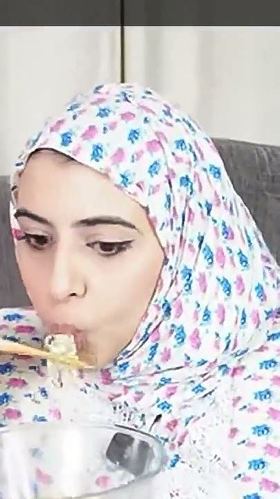 اسراء خلطت كل انواع الاندومي Youtube