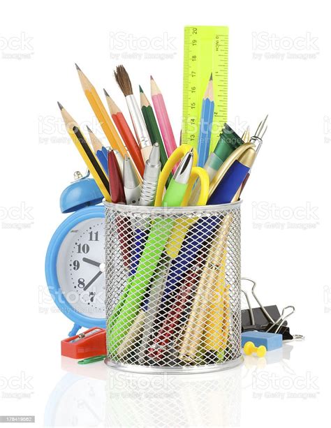 Back To School 컨셉입니다 흰색 바탕에 그림자와 0명에 대한 스톡 사진 및 기타 이미지 0명 교육 문구류