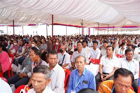 សម្តេចតេជោ ហ៊ុន សែន រំលឹកថា សម្តេចកិត្តិព្រឹទ្ធបណ្ឌិត រលូតកូនក្នុងផ្ទៃអស់ម្នាក់