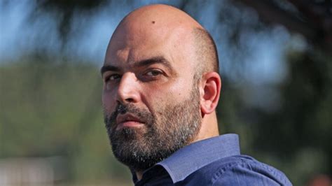 Chi Ha Fatto Fuori Roberto Saviano Dalla Rai E Ha Chiuso Il Suo Programma