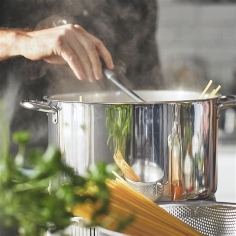 Ikea宜家ikea365 蒸锅电磁炉烤箱可用不锈钢煮锅现代厨具实用 虎窝淘
