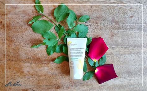 Crème gommante douce de Fleurance Nature soin bio visage