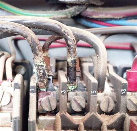 Faulty Wiring 6 Tell Tale Signs Volta Compliance