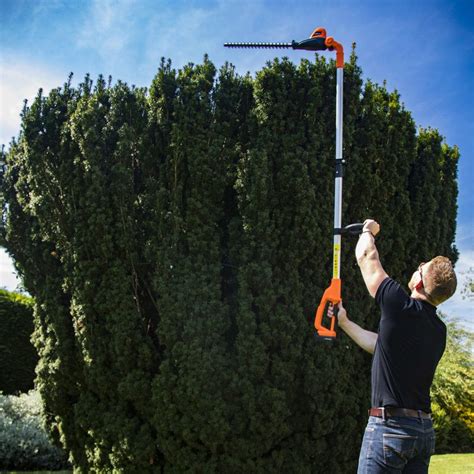 Yardforce Cordless Pole Hedge Trimmer Landscaping Superstore®
