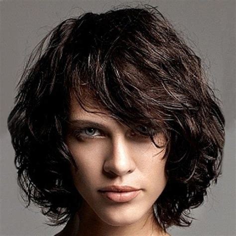 Стрижки и укладки на вьющиеся волосы Wavy Bob Hairstyles Short Curly
