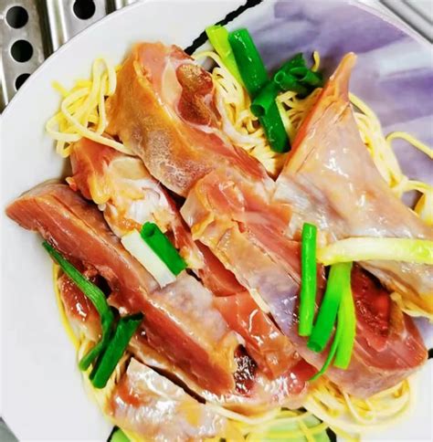 【蒸腊鸡腿的做法步骤图，蒸腊鸡腿怎么做好吃】ritalica下厨房