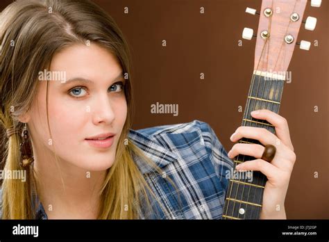 Woman Fashion Posing Young Younger Photo Model Model Woman Laugh Laughs