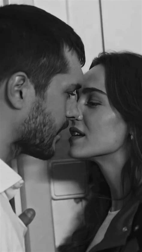Pin By Ineffaxble On Son Yaz Romantic Songs Video Cute Couple