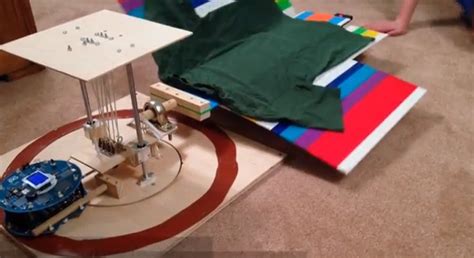 A Garment Transporter Made With Arduino Robot Arduino Blog