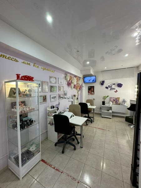 Сдаю в аренду готовый бизнес студию красоты 203 мкр готовая клиентская база Маникюр