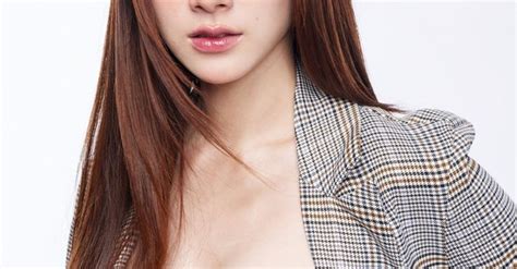 รวมรูปภาพของ เรื่องย่อ Beauty Newbie หัวใจไม่มีปลอม ซีรีส์โรแมนติกสร้าง